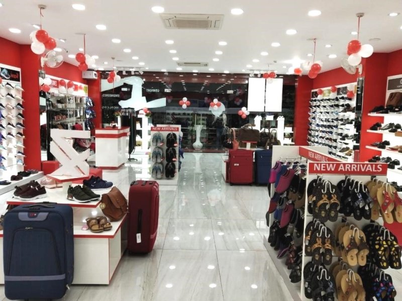 Retail Showroom & Commercial Interiors – DesignWud Interiors